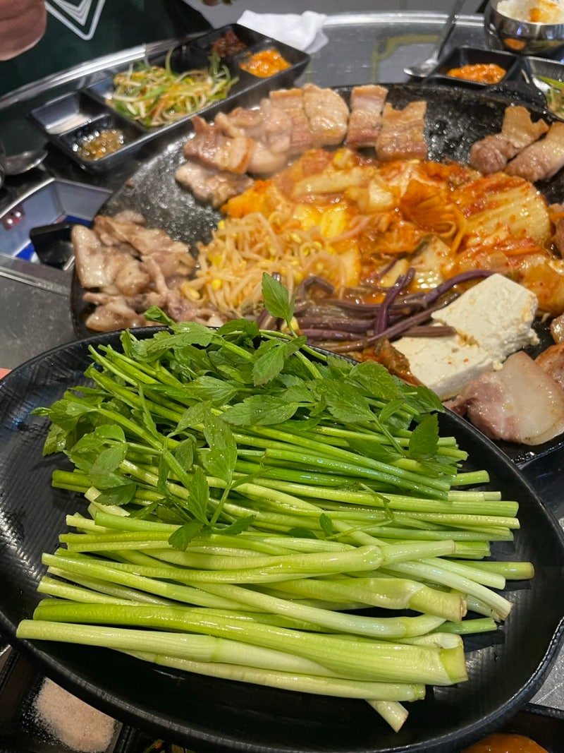 창원 마산 월영동 경남대 댓거리 고깃집 묵은지김치삼겹맛집 ‘세상의 모든 고기 꿔‘ 네이버 블로그
