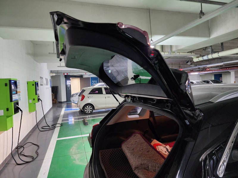 [정보] 기아 니로 PHEV 테일게이트 쇼바(트렁크 쇼바,81771-G5000) 셀프 교체 : 네이버 블로그