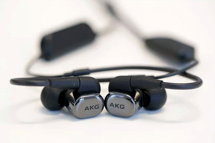 음질좋은 블루투스이어폰 AKG N5005 솔직후기 커널형 가성비 인이어 유선 이어폰 추천 : 네이버 블로그