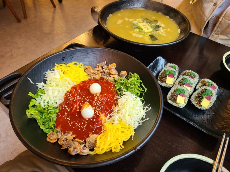 창원 유니시티 맛집 배말칼국수 어반브릭스 맛있었던 톳김밥 창원 김밥 맛집 네이버 블로그