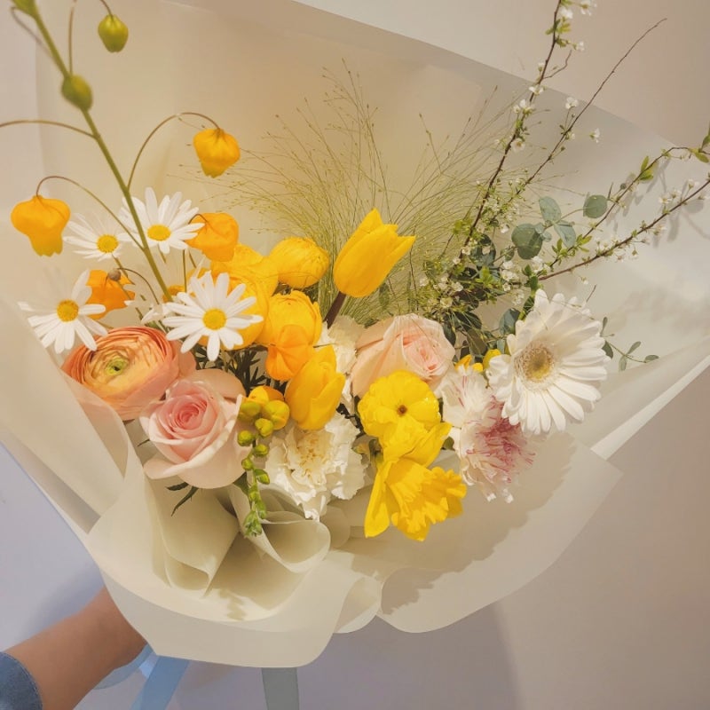 세종시꽃집 고운동꽃집 이레플라워 옐로화이트꽃다발 네이버 블로그