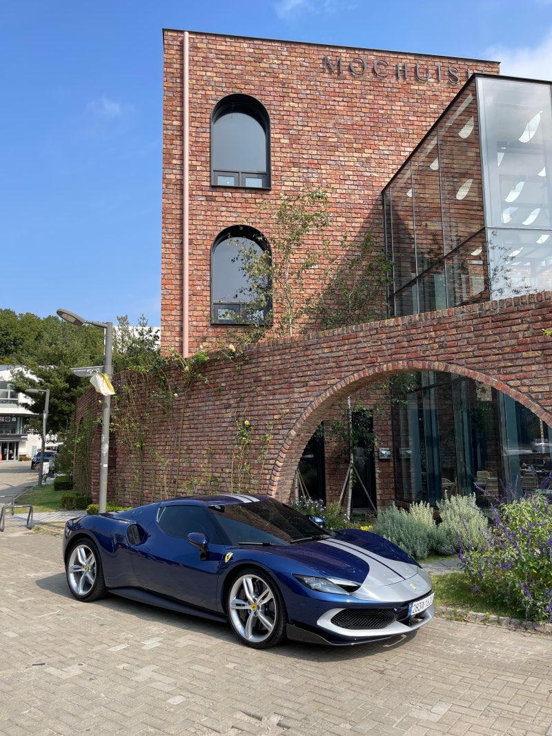 페라리 296 GTB 시승기 (Ferrari 296 GTB) : 네이버 블로그
