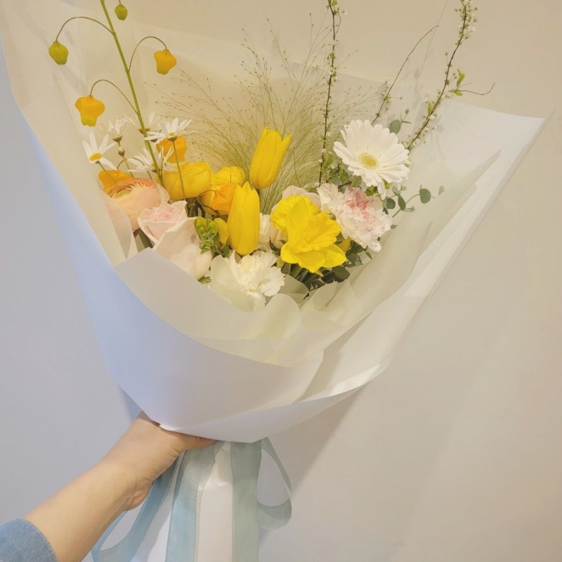 세종시꽃집 고운동꽃집 이레플라워 옐로화이트꽃다발 네이버 블로그