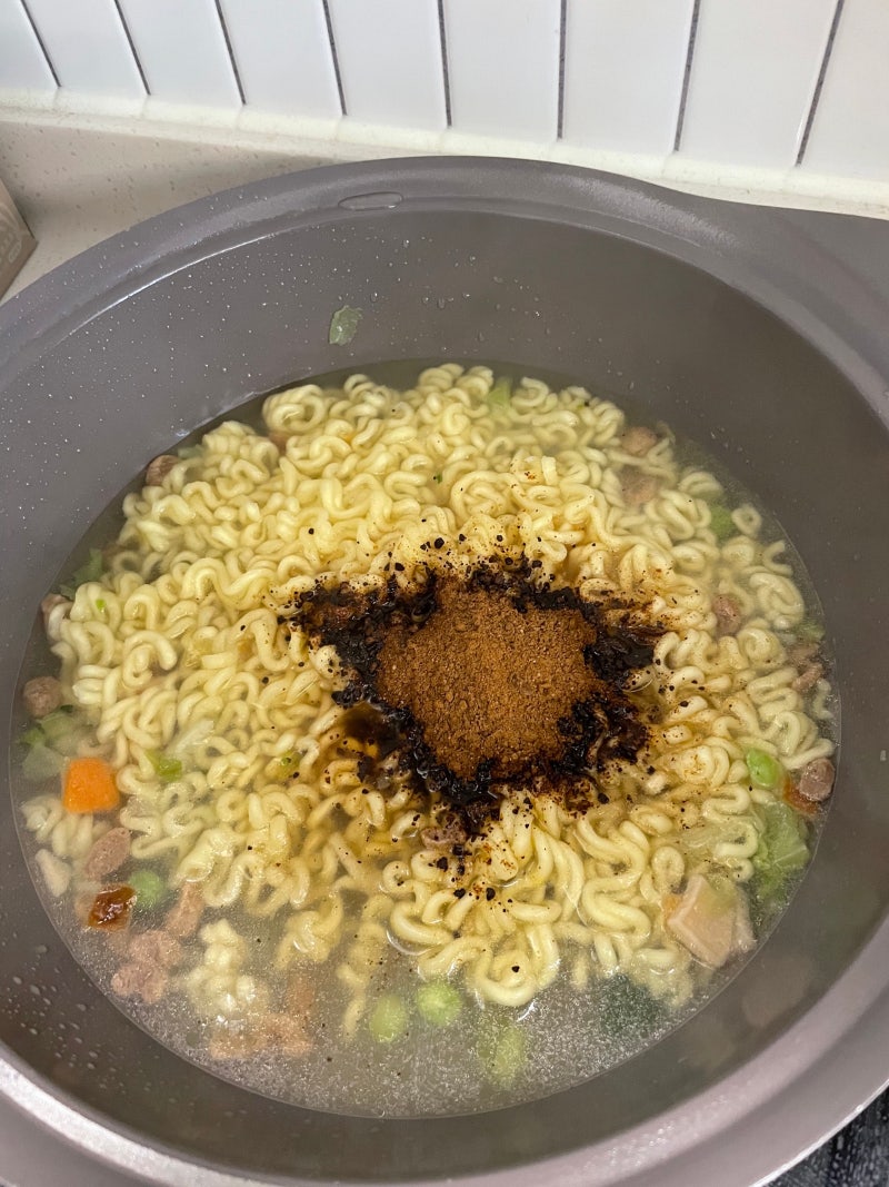 농심 사천 짜파게티 먹어본 후기 영양성분 칼로리 네이버 블로그
