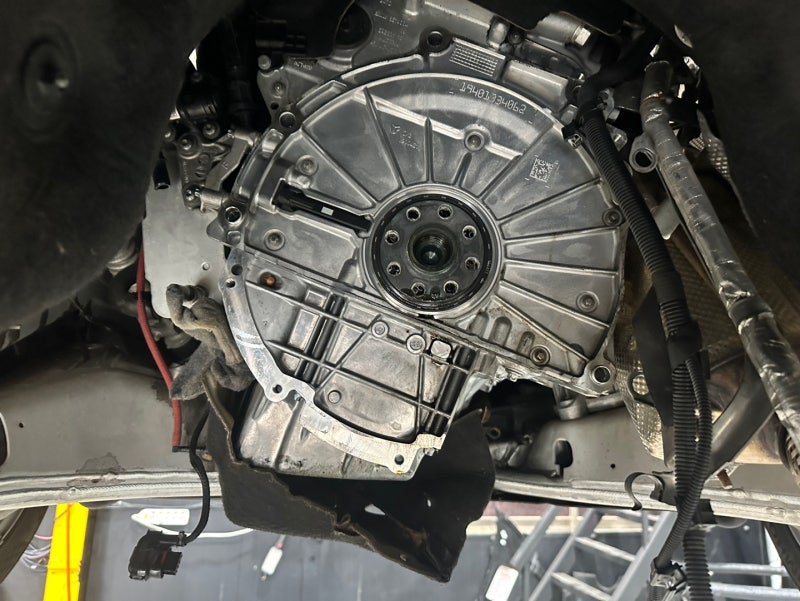 중고차 성능보증보험 보증 수리 Bmw F10 520d 차량 엔진오일 누유로 인한 크랭크 리데나 교체 시공 완료