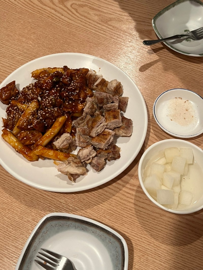 창원 사림동창원대 치킨집 불로꾸숯불치킨 순살 양념and소금라면사리 냠 네이버 블로그
