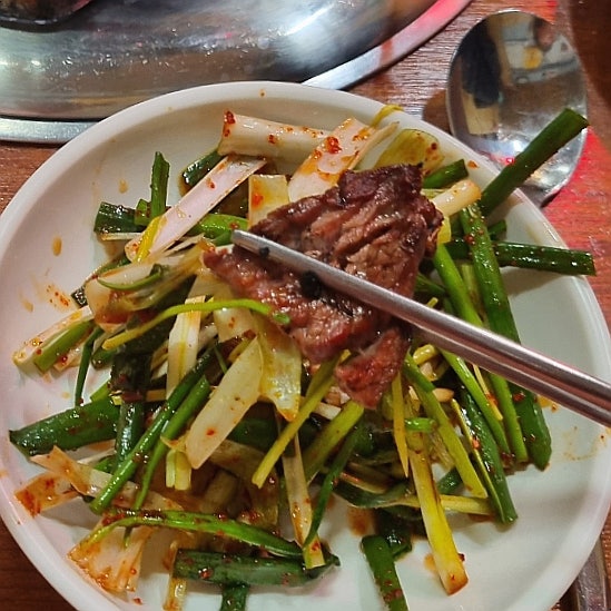 원주 맛집 소고기골목 46호 토담숯불구이 중앙시장 유명한 한우집feat 내어깨를봐 탈골됐잖아 성지술례 백종원