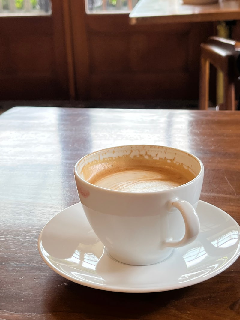 기차 멍🚃가능한 Stroom Coffee 멘땡 아지트를 찾다, PLN(Perusahaan Listrik Negara) 인도네시아 ...