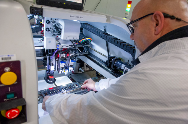 eMagin의 OLEDoS(MicroOLED) 제조 공장과 CEO의 기술 설명 : 네이버 블로그