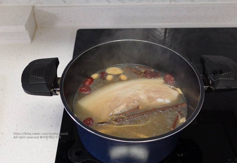 삼겹살 수육 맛있게 삶는법 한방 통삼겹 수육 간단 보쌈 삶는법 네이버 블로그