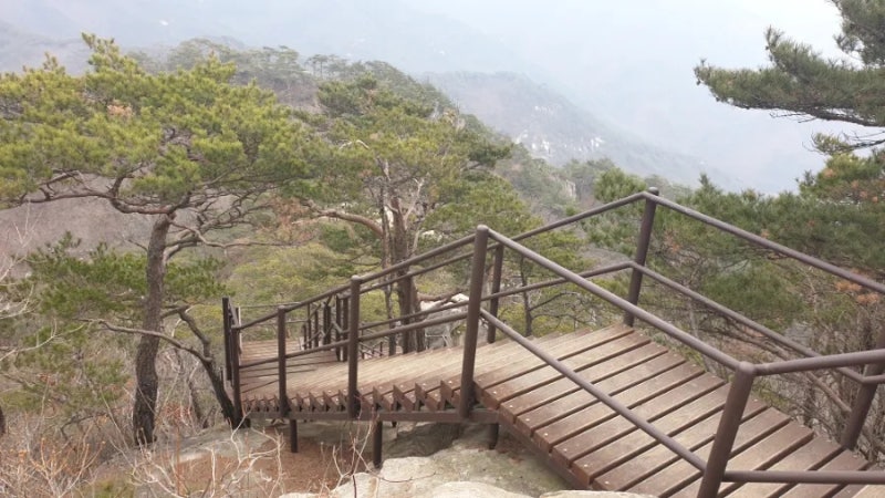 충북 괴산 칠보산 최단코스 각연사주차장 청석재 등산코스 1일3산 블랙야크100대명산 네이버 블로그