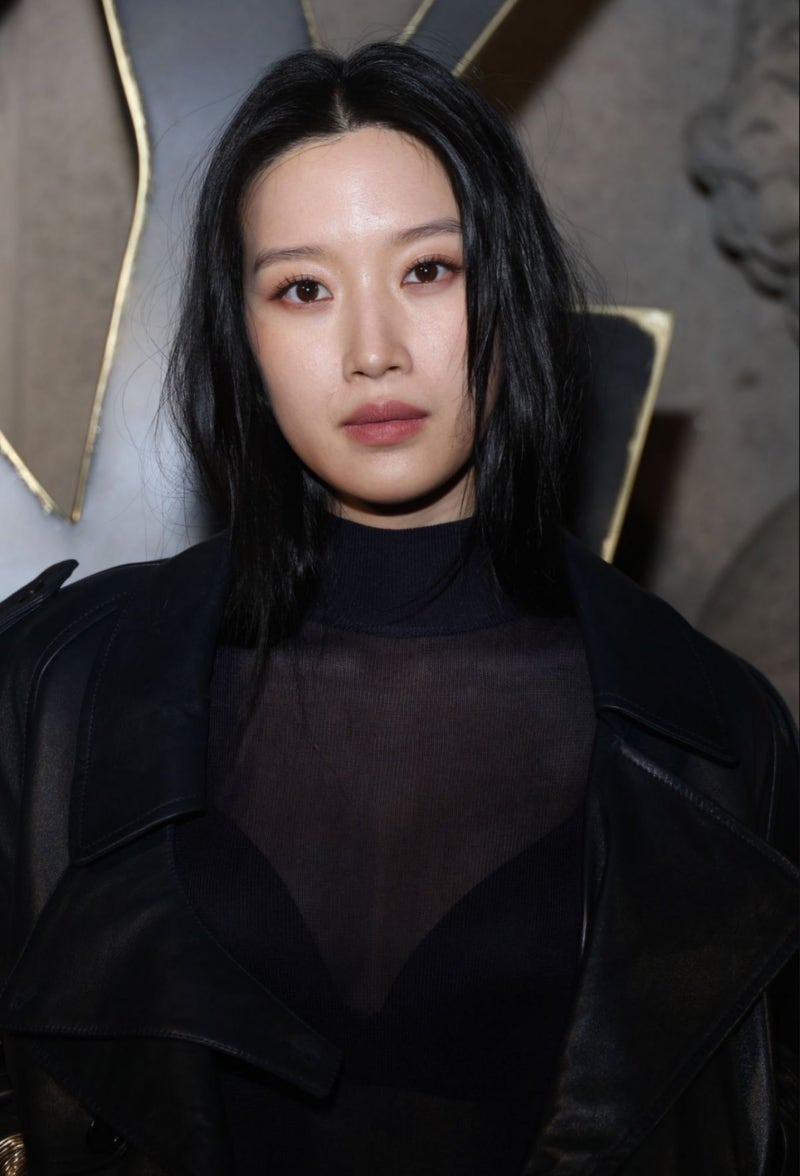 파리 패션위크에 여신 강림한 문가영 패션 입생로랑 비스코스 소재 롱 원피스 여자 크롭 자켓 코디 네이버 블로그