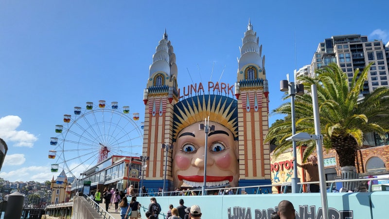 시드니 여행) 포토스팟 추천! Milsons Point, Broughton Street Lookout, 루나 파크(Luna ...