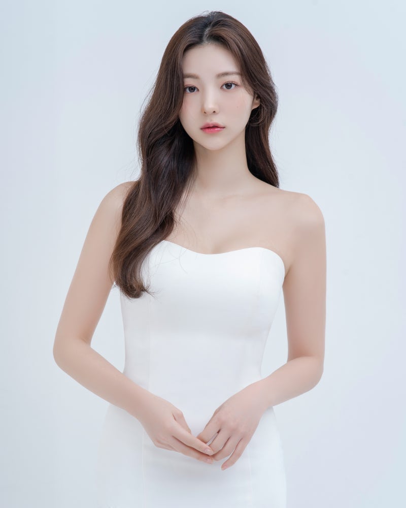 봄 웨딩 메이크업 보이드바이박철 2023년 웨딩메이크업 화보 : 네이버 블로그