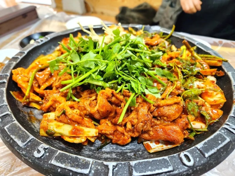 부산 기장 홍연가든 오리고기 염소 맛집 가족모임하기 좋은 식당 메뉴가격 네이버 블로그