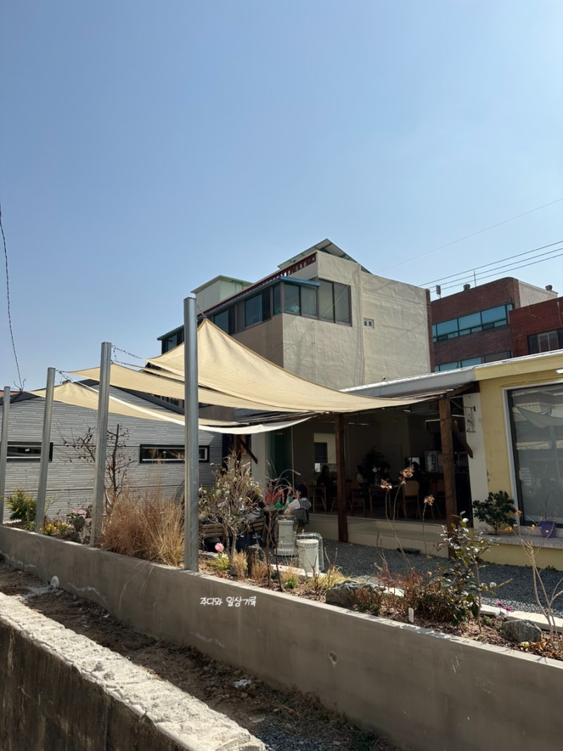 김해 봉리단길 분위기 좋은 브런치 맛집 메조네뜨 Maisonnette 네이버 블로그