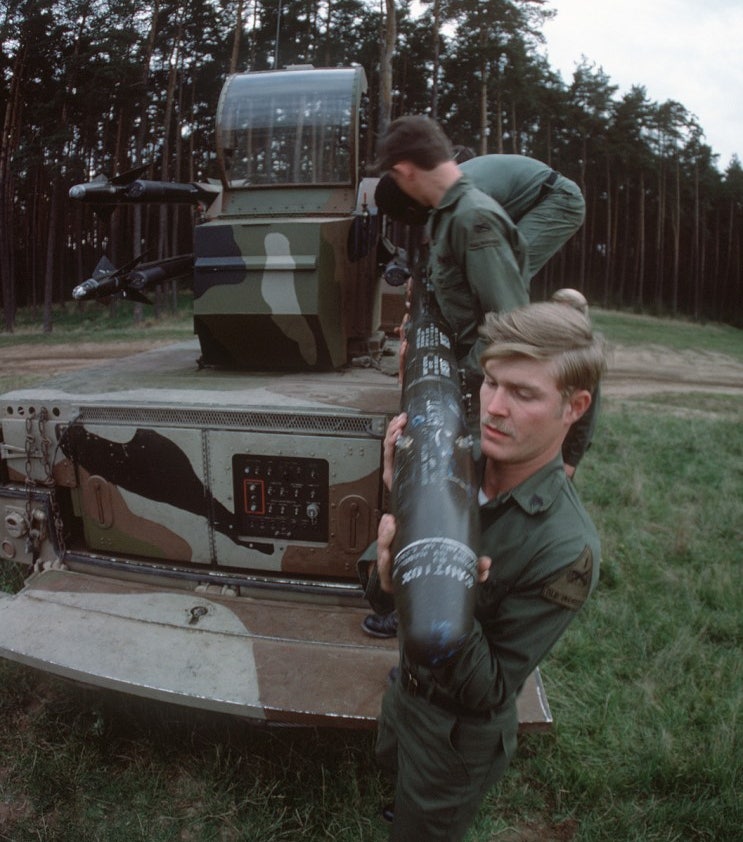 냉전기 미육군 주력 대공무기 - 셰패럴 지대공 미사일 : 네이버 블로그