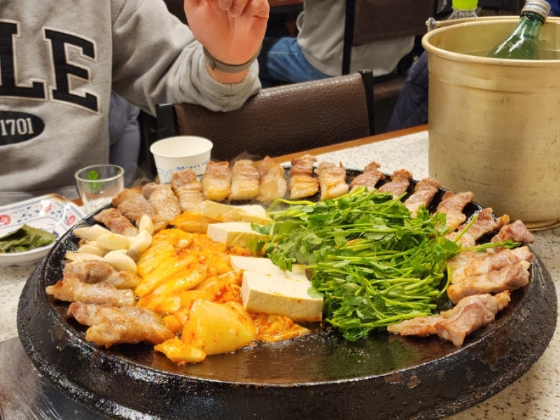 솥뚜껑삼겹살 세종시삼겹살 레트로분위기 진짜무쇠삼겹 네이버 블로그