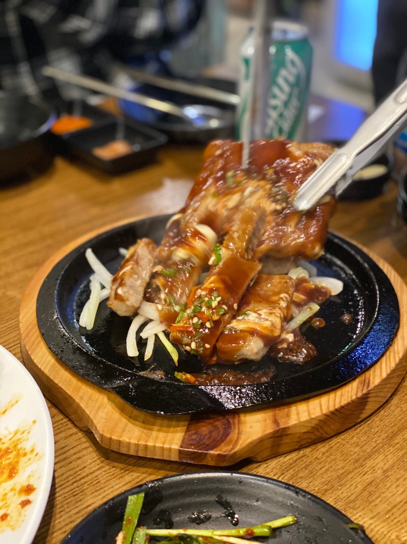 서울 금천구 족발 보쌈 그리고 얼큰한 돼지국밥이 맛있는 가산디지털단지역 족발중심 네이버 블로그