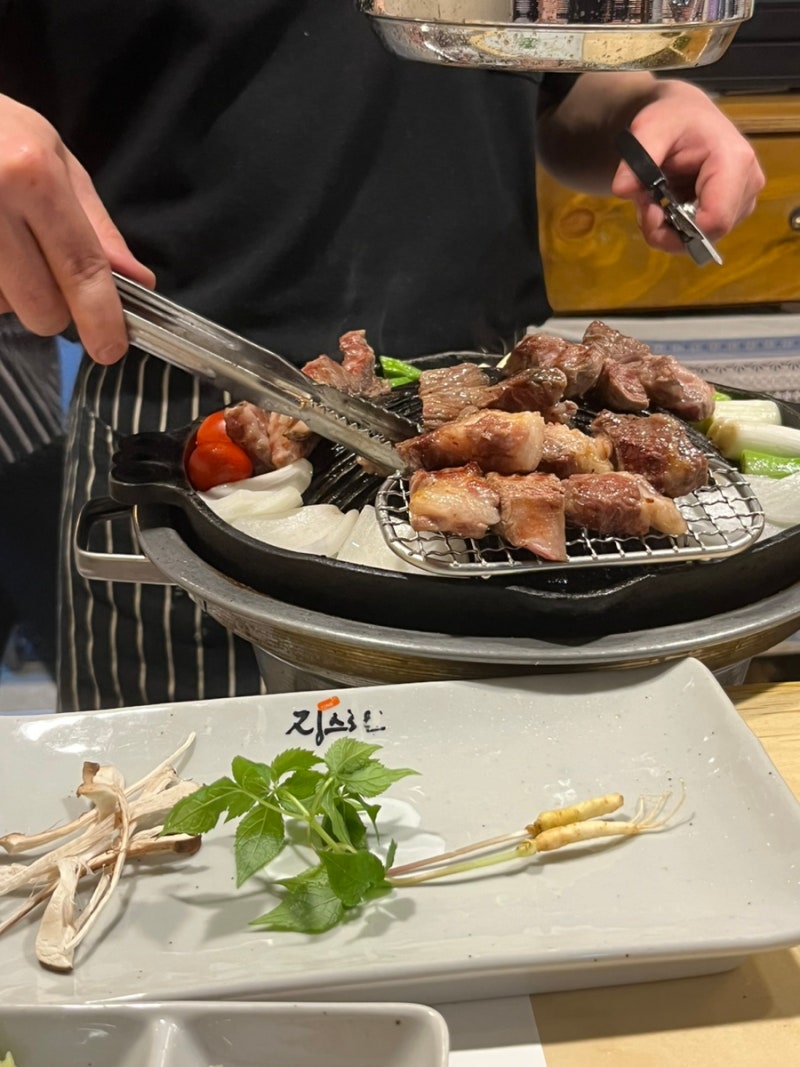 창원 중동 유니시티 어반브릭스 양고기 맛집 구워주니 너무 편했던 기념일 맛집 추천 네이버 블로그