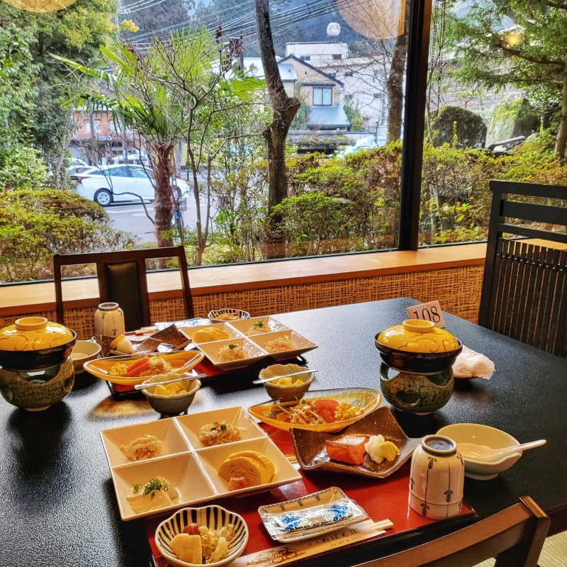 [후쿠오카 자유여행 2일차] 야마야모츠나베/텐진지하상가/효탄스시/하카타트래드호텔/캐널시티분수쇼/돈키호테쇼핑 : 네이버 블로그
