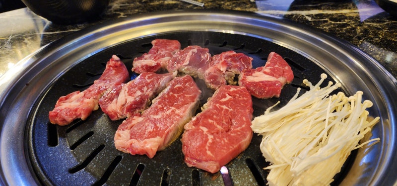 회식의달인 핫플레이스 무한리필 소고기 돼지고기 라면무료 뷔페 장안동 장안평 동대문구 맛집 데이트코스 연말모임 치팅데이 예약필수