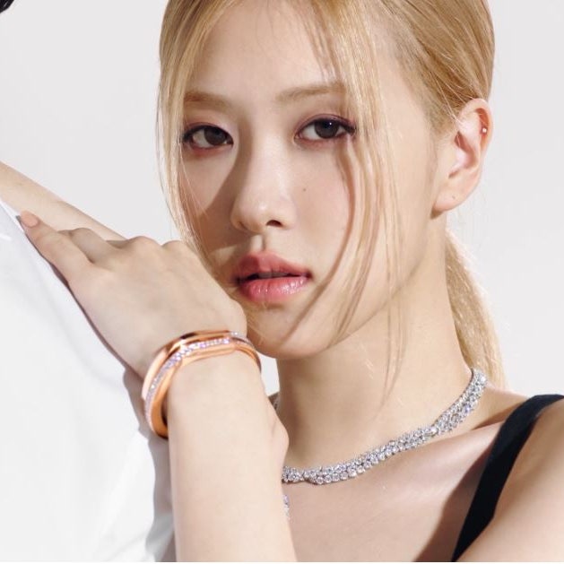 블랙핑크 로제 여자 연예인 티파니앤코 명품 반지 팔찌 브랜드 가격은 네이버 블로그