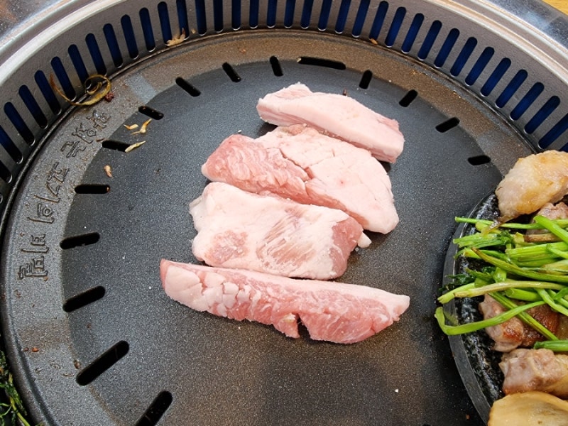 대전 유성구 봉명동맛집 맛찬들왕소금구이 숙성생삼겹살 생목살 항정살 된장찌개 왕창비빔국수 네이버 블로그