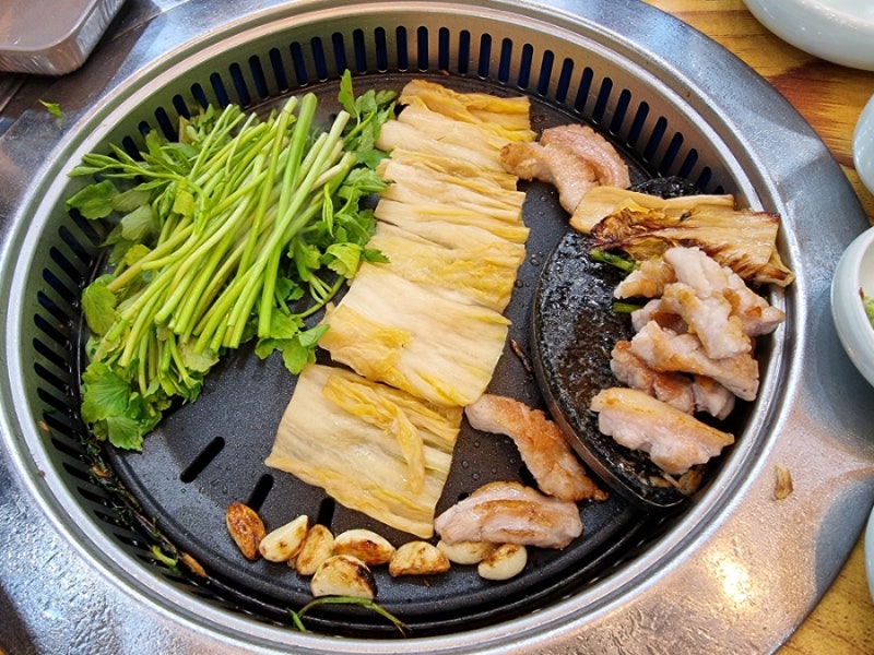 대전 유성구 봉명동맛집 맛찬들왕소금구이 숙성생삼겹살 생목살 항정살 된장찌개 왕창비빔국수 네이버 블로그