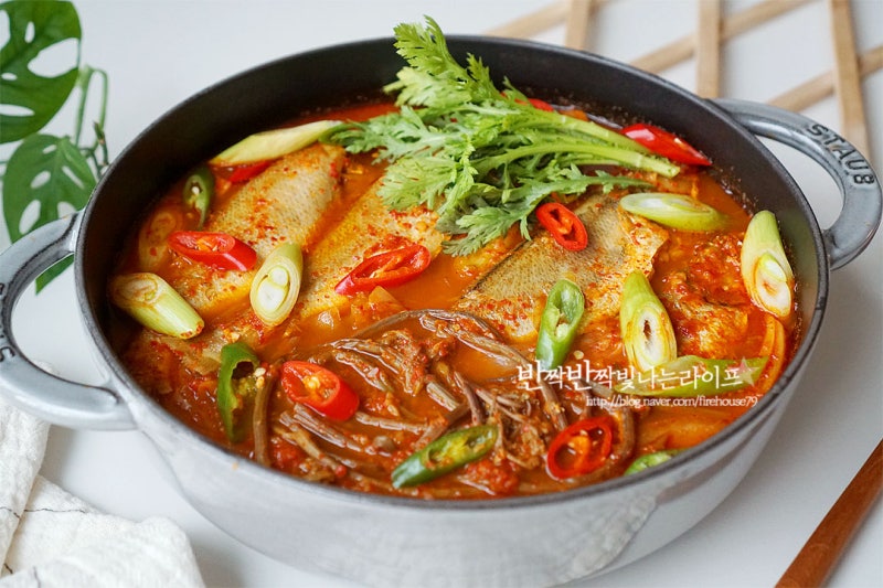 고사리 조기매운탕 만드는 법 조기찌개 생선 매운탕 끓이는법 조기탕 조기요리 네이버 블로그