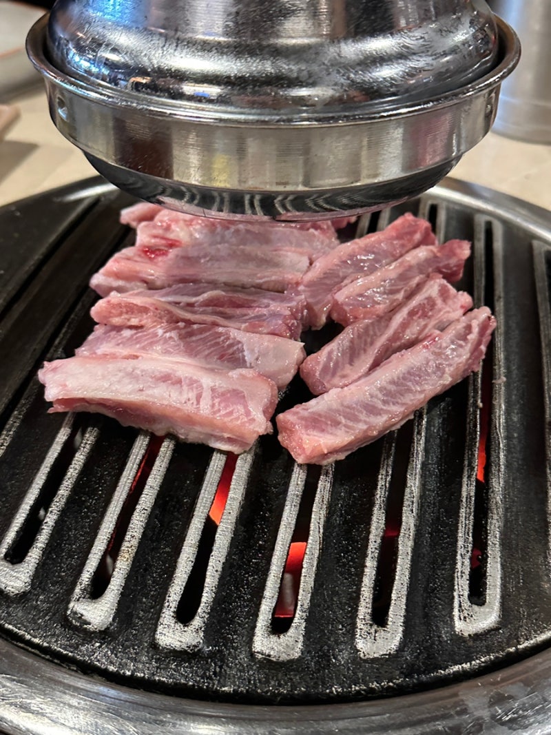 신사역맛집 꿉당 주말웨이팅 꿀팁 목살이 소고기처럼 느껴지는 곳🥹 네이버 블로그