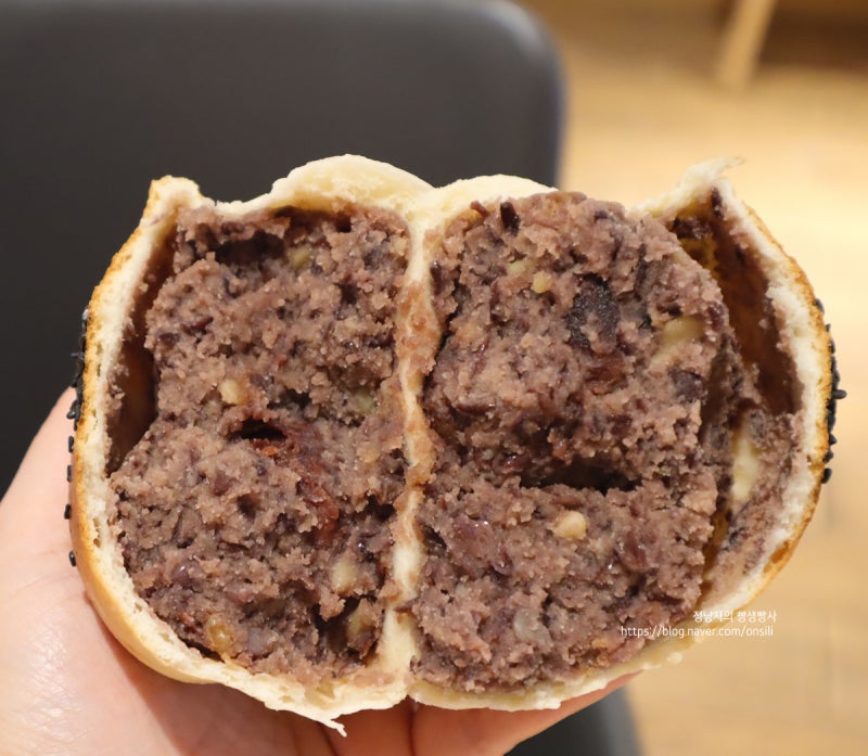 제주 삼도동 빵집 수제쌀단팥빵 녹차맘모스가 찐인 제주도 빵투어 행복밀 네이버 블로그