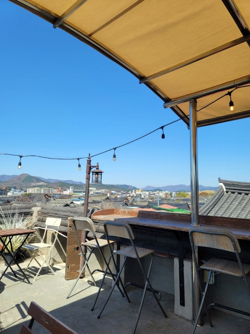 카페오하이cafe Ohi 경주 황리단길 루프탑 카페 루트탑 뷰가 멋있는 카페 벨기에 초코우유가 맛있는 카페