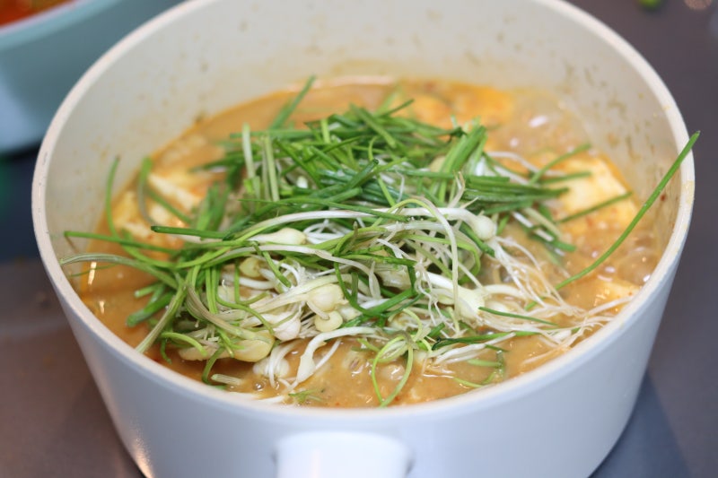 두부 청국장 맛있게 끓이는법 청국장찌개 레시피 달래 청국장 만드는 법 달래요리 네이버 블로그