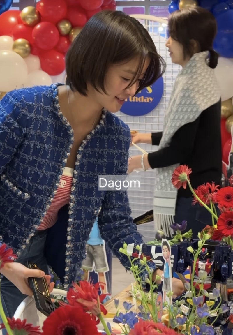 유퀴즈 전도연 옷 패션 속 샤넬 파랑색 트위드자켓 가격은 이시영도 입었던 그 봄자켓 네이버 블로그