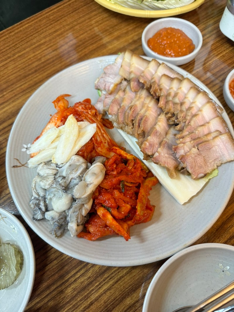 종로 전주집 종로3가 보쌈 골목 감자탕도 주는 굴보쌈 맛집 레트로 회식의 명소 네이버 블로그