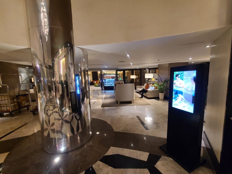 세부 2박 5일 자유여행 | 퀘스트호텔 룸컨디션 및 조식 , 욜로스파(yolo spa), 세부 기념품, 아얄라몰, 츄비츄비 ...