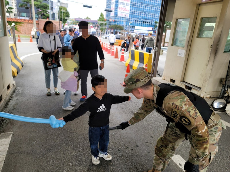 캠프험프리스 평택 미군부대 개방 행사 방문 후기 먹을거리 놀거리 즐길거리 많은 축제 주차장등 먹거리 안내 네이버 블로그