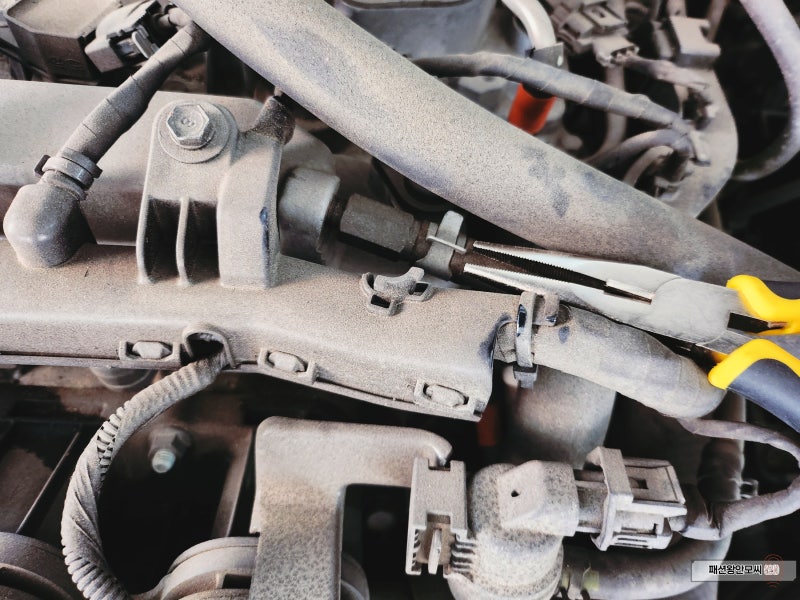아반떼AD PCV밸브, 퍼지밸브(PCSV) 셀프 교체 방법과 주의사항 : 네이버 블로그