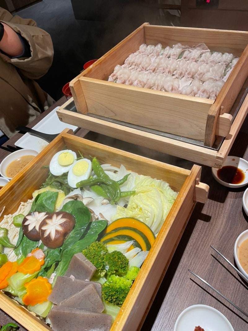 여의도 맛집 여의도샛강 점심 회식 장소 추천 오쓰세이로무시해봉정육 신상 맛집 네이버 블로그