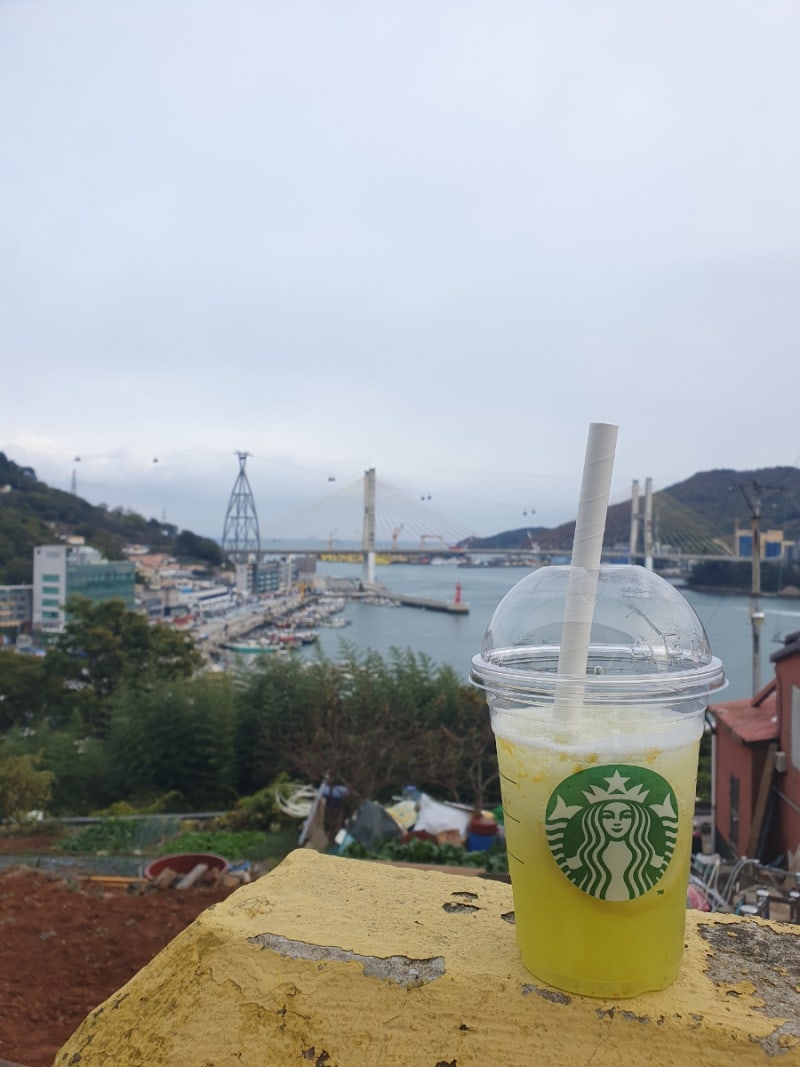 여수 여자혼자여행 스타벅스 여수돌산점 숙소 벽화마을 바다김밥 네이버 블로그
