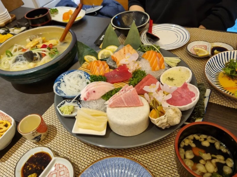 경산맛집 감성가득한 분위기에 질좋고 맛좋은 참치와 연어 락참치연어 경산점 네이버 블로그