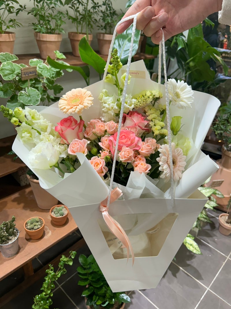 광주꽃집 꽃가게 꽃집 꽃다발 꽃바구니 동명동꽃집 법원꽃집 조대꽃집 지산동꽃집 🤍 바이민s 졸업식 결혼식 축하꽃다발 🤍 근조화환