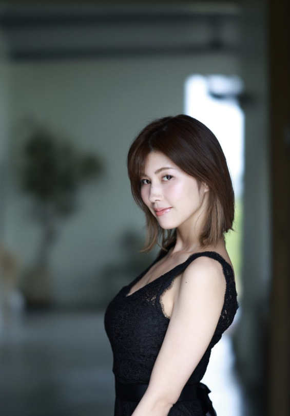 [S] 미노 스즈메 / 美乃すずめ / Suzume Mino