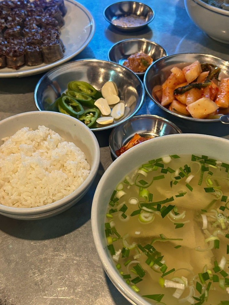 광화문 미쉐린 가이드 선정 깔끔한 돼지국밥 맛집 광화문국밥 네이버 블로그