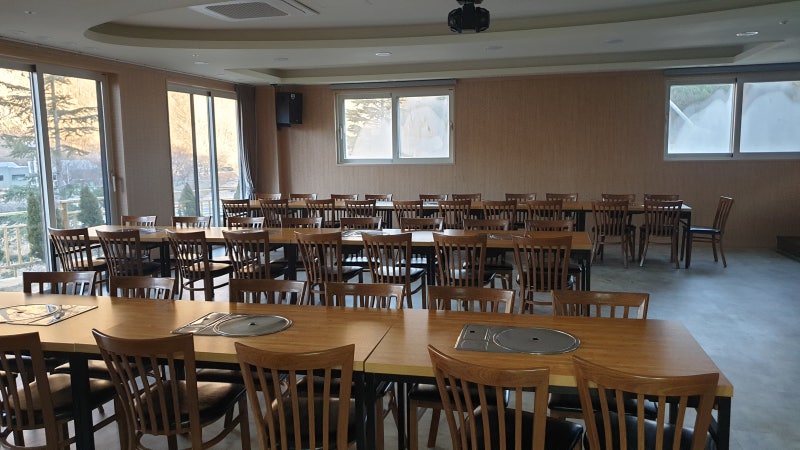 경남 밀양 표충사 근처 은하수 리조트 은하수관광농원 흑염소전문점 염소구이 염소 수육 맛집 오토캠핑
