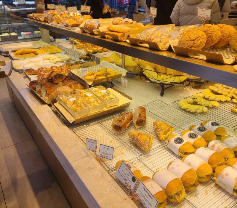 수원곡반 하얀풍차 제과점 수원 케이크 맛집 수원 빵집 베이커리 맛집 수원 만득이 버거 네이버 블로그