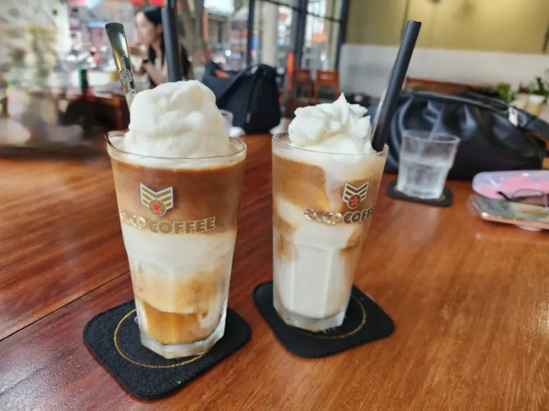 [나트랑여행]나트랑 핫한 카페의 쌍두마차인 콩카페와 CCCP COFFEE : 네이버 블로그