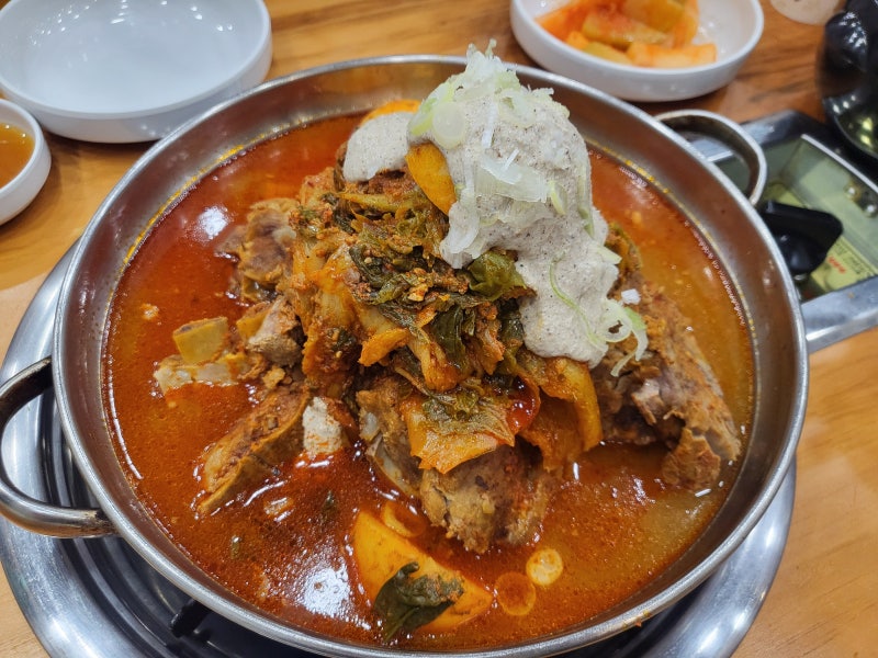 용산 감자탕 맛집 오준이네감자탕 신용산점 24시간 연중무휴 네이버 블로그