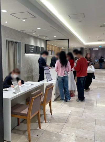 도쿄 백화점 쇼핑리스트 세관 신고까지셀린느 입생로랑 게스트 카드 손수건 네이버 블로그